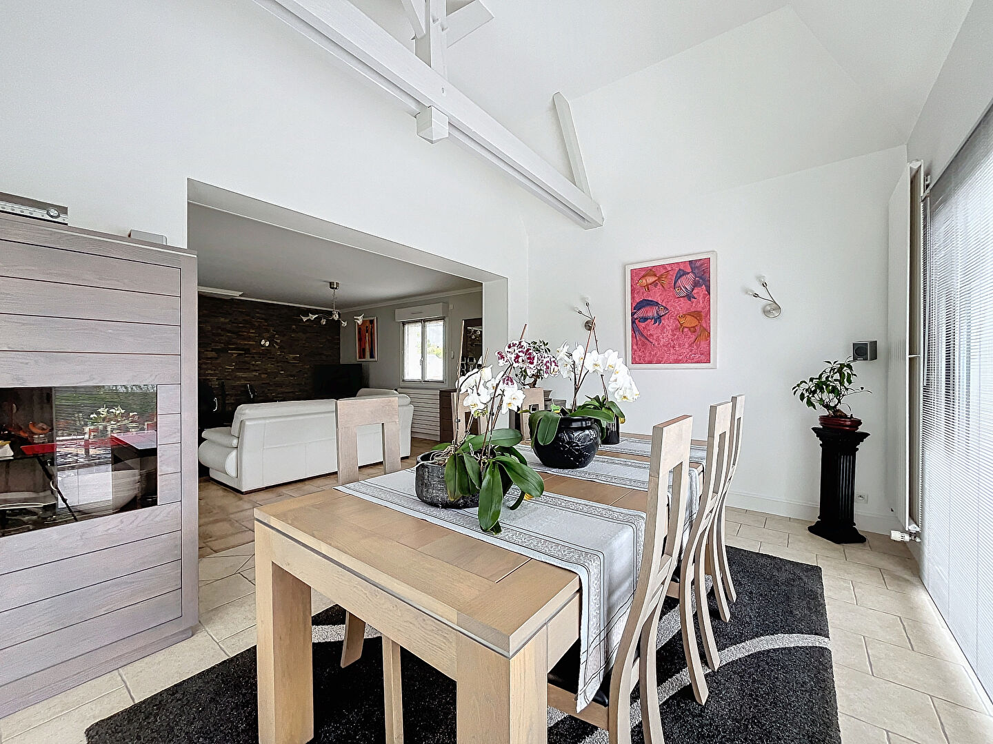 Vente maison de 145m2, 4 chambres et un bureau, sur un terrain de 750m2 avec piscine au Lion d ...