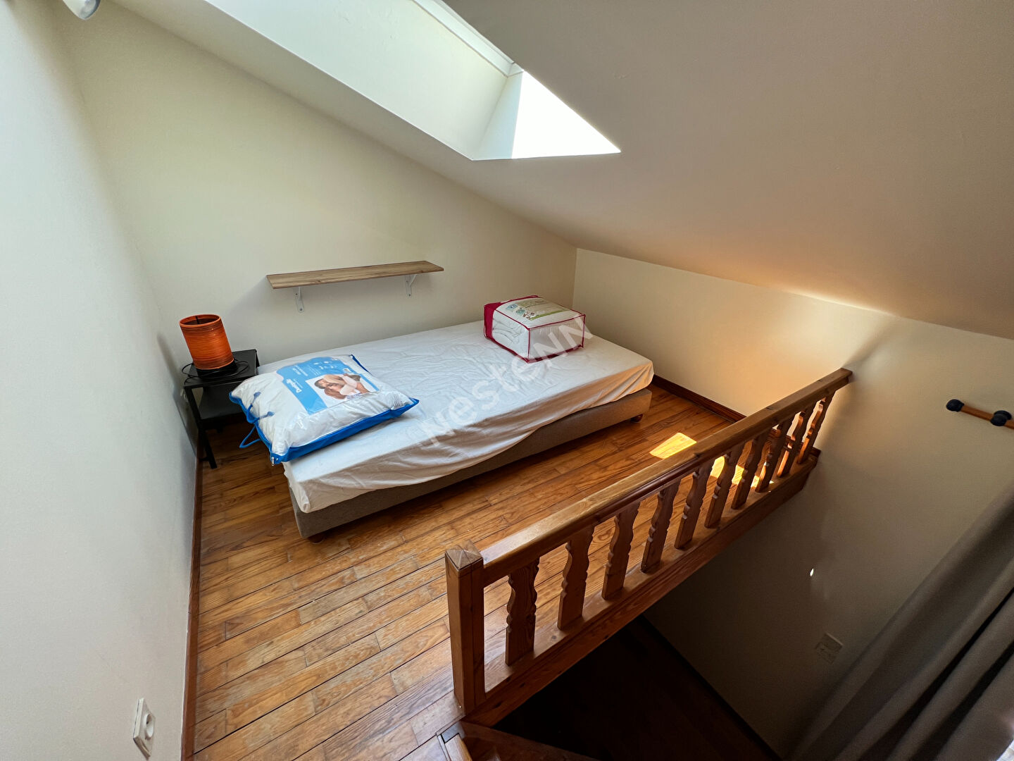 Appartement meuble Reims T1 BIS + MEZZANINE