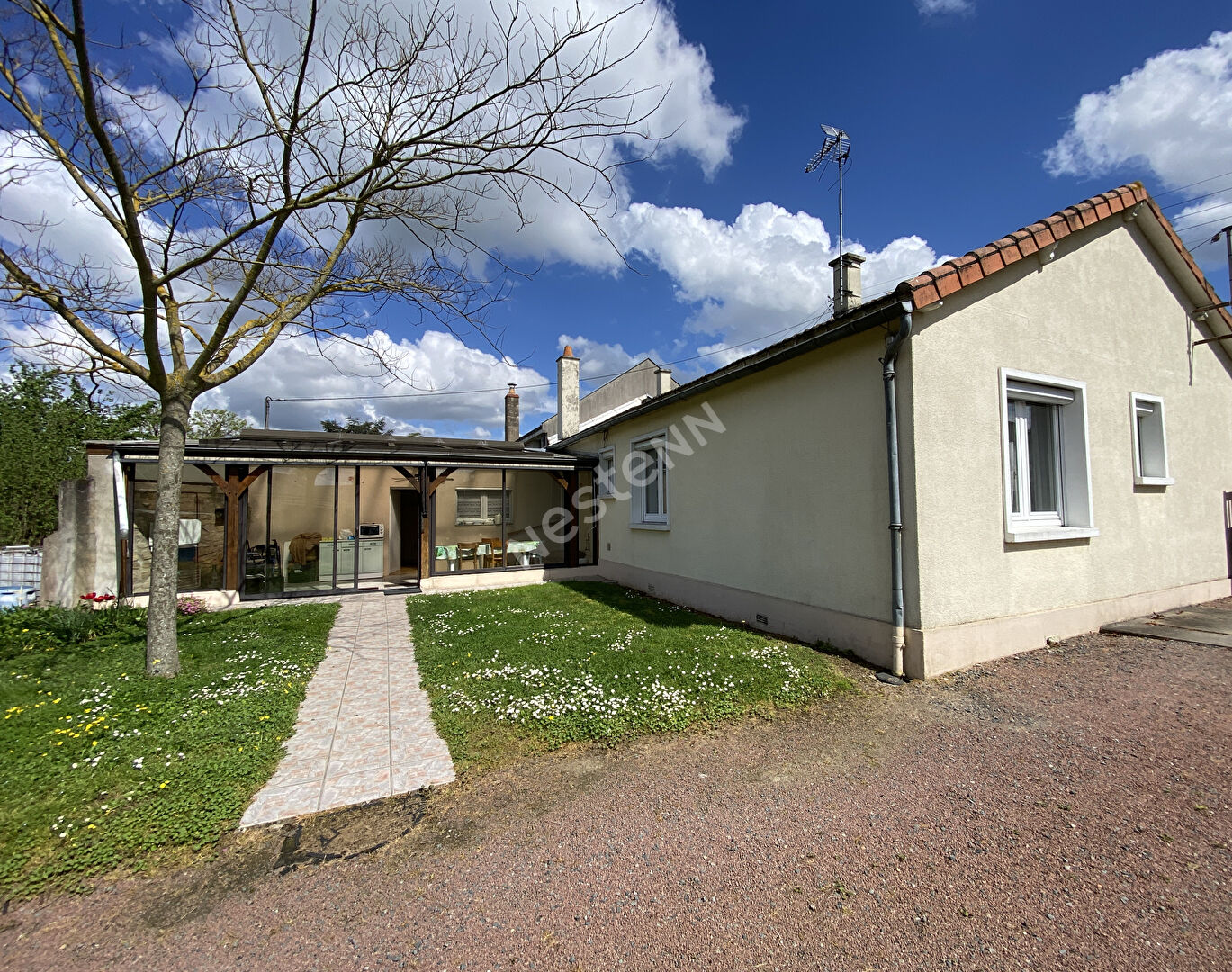 Maison - Doue la Fontaine 5 pieces - D5627