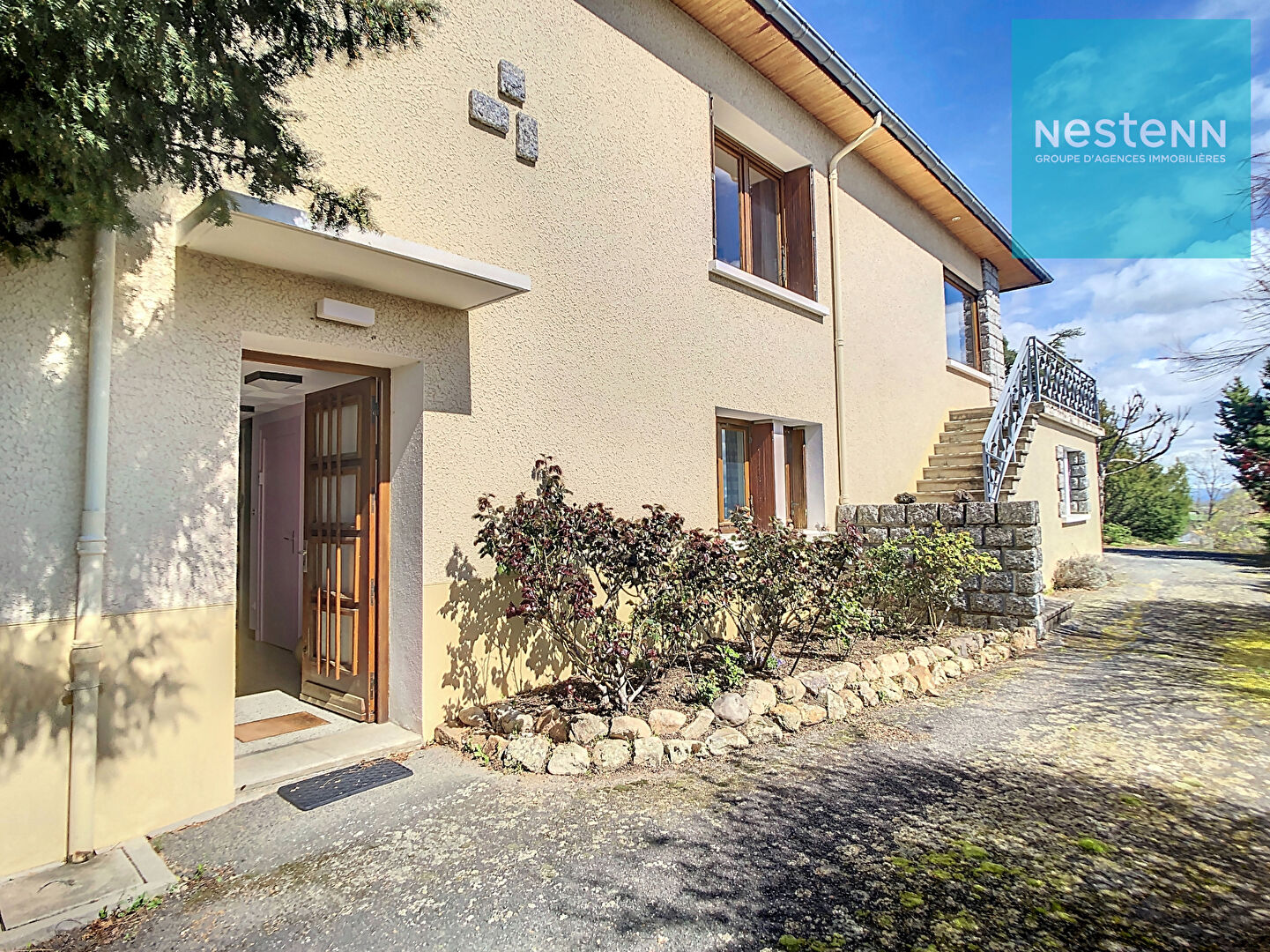 Maison Boen Sur Lignon - 150 m2 hab - 5 chambres - Vue "panoramique"