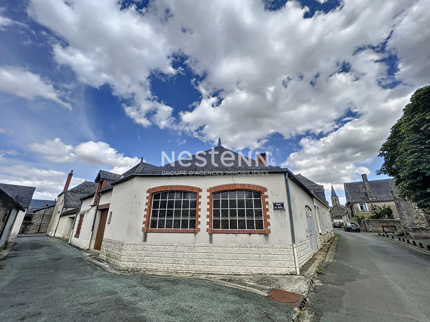 Maisons + dependances, ancienne forge. FORT POTENTIEL et CHARME assure ...