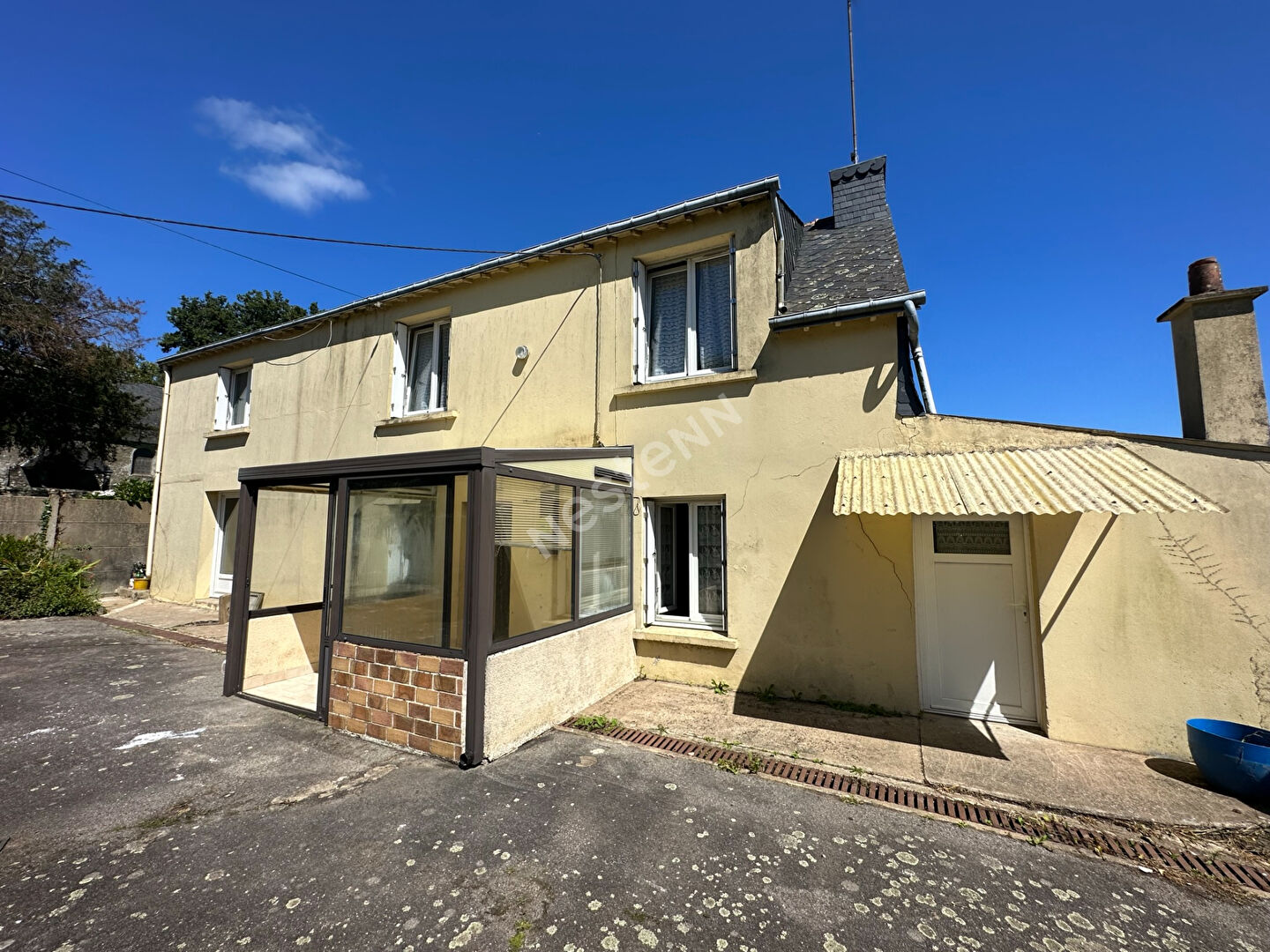 A VENDRE - Noyal- Pontivy maison a renover