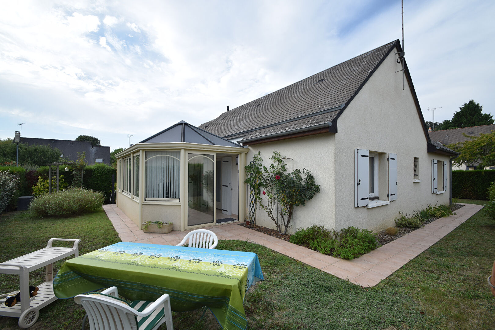 MAISON PLAIN-PIED QUARTIER CALME DE LA FLECHE