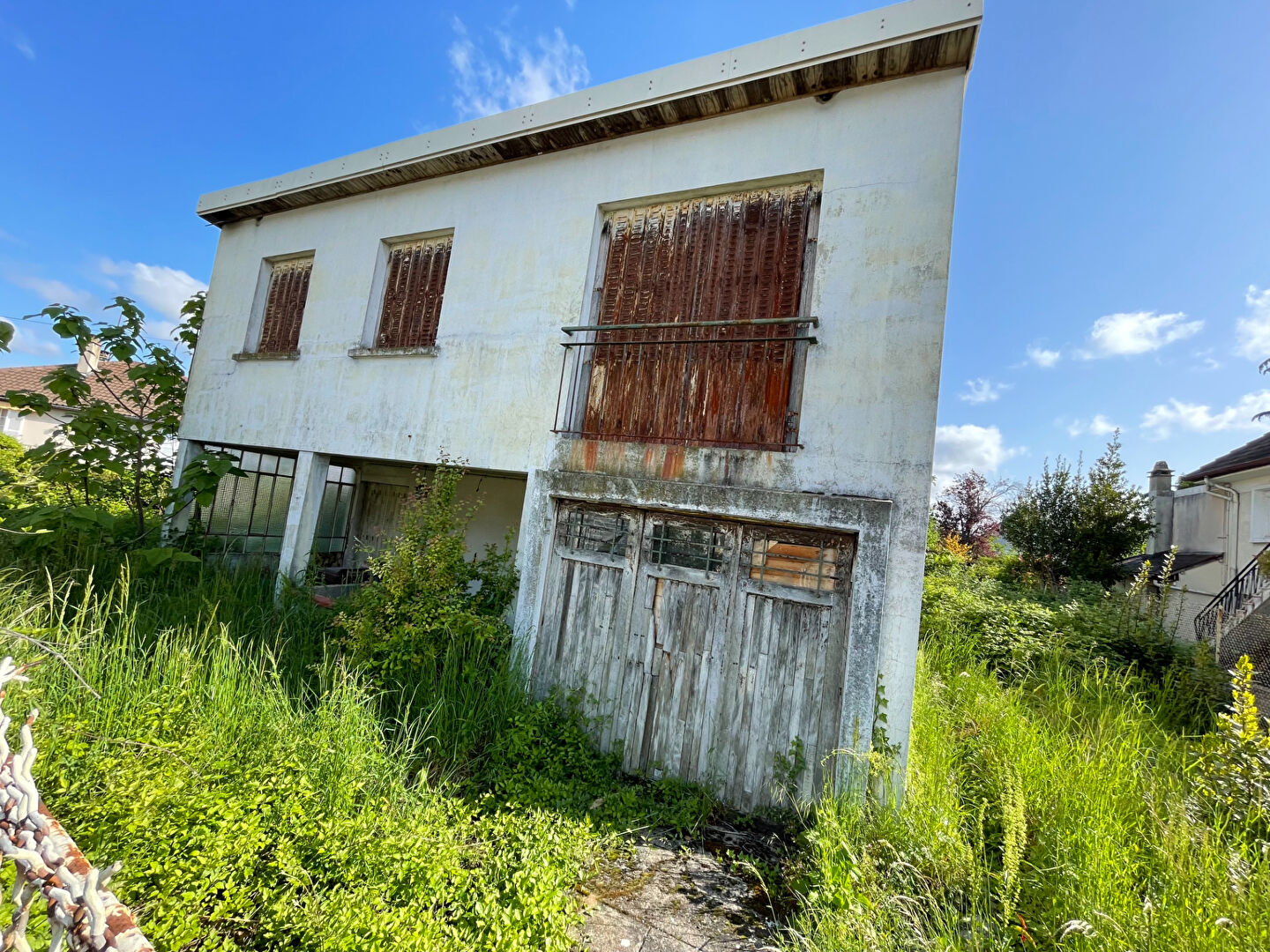 A vendre maison de 6 pieces a MORANGIS / Travaux a prevoir / Enorme ...
