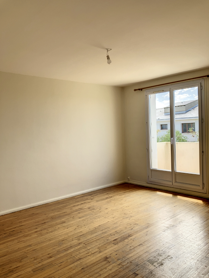 A vendre Appartement T3 avec balcon, loggia, cave et garage "Angers ...