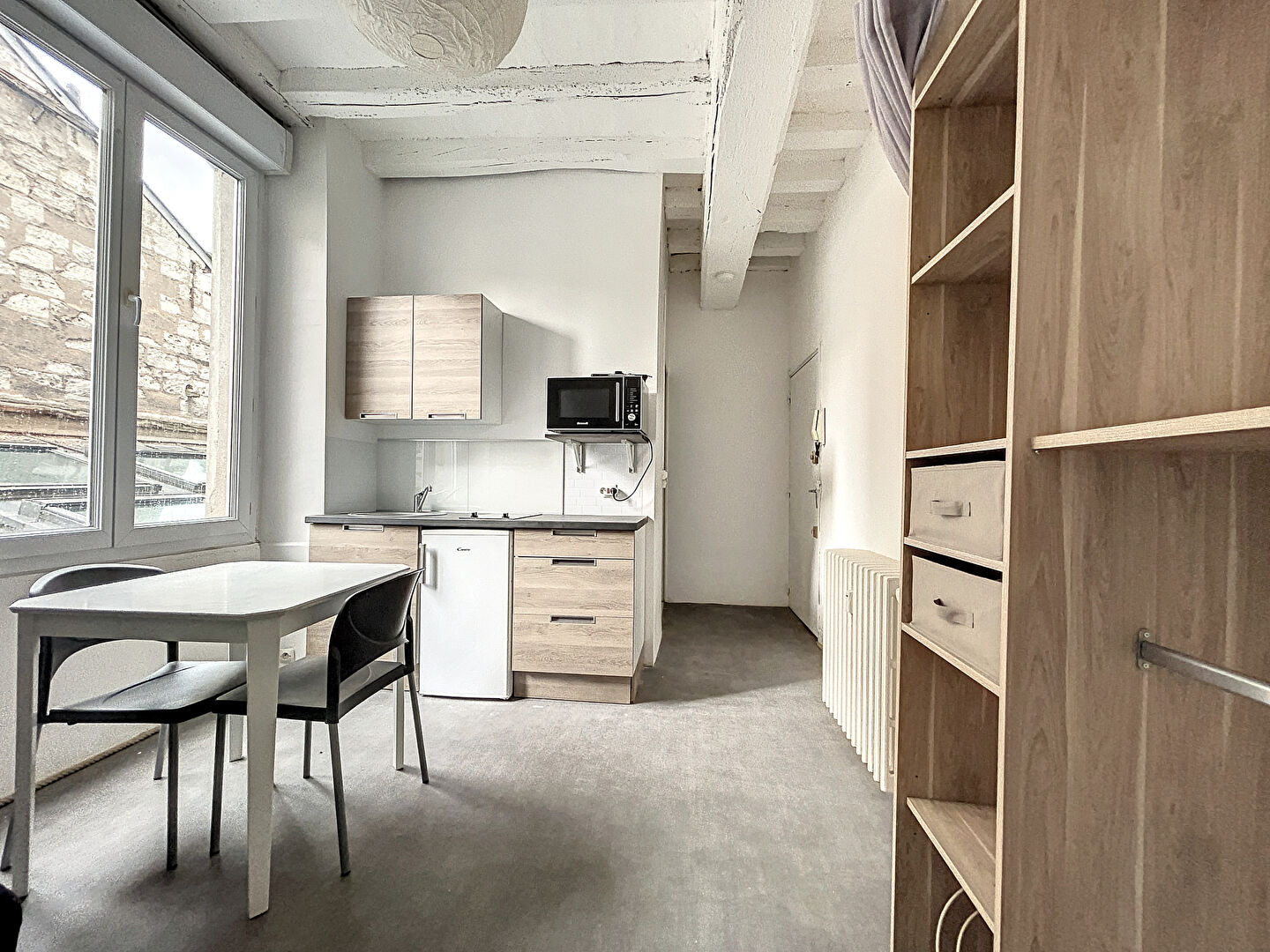 Studio Angers hyper centre libre a la vente