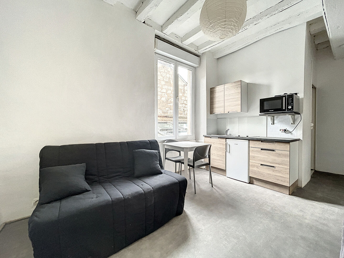 Studio Angers hyper centre libre a la vente