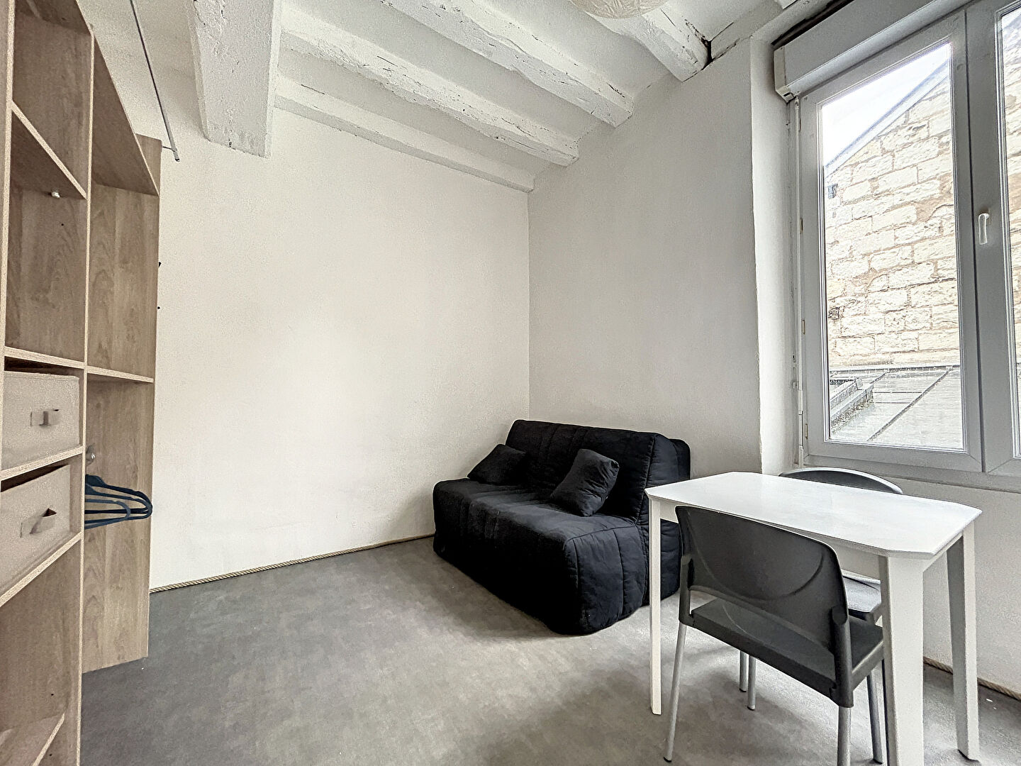 Studio Angers hyper centre libre a la vente