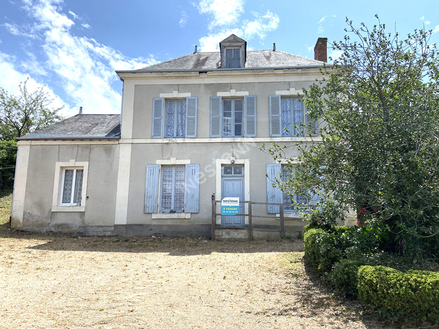 Maison bourgeoise a renover a Chateau Du Loir (72500)