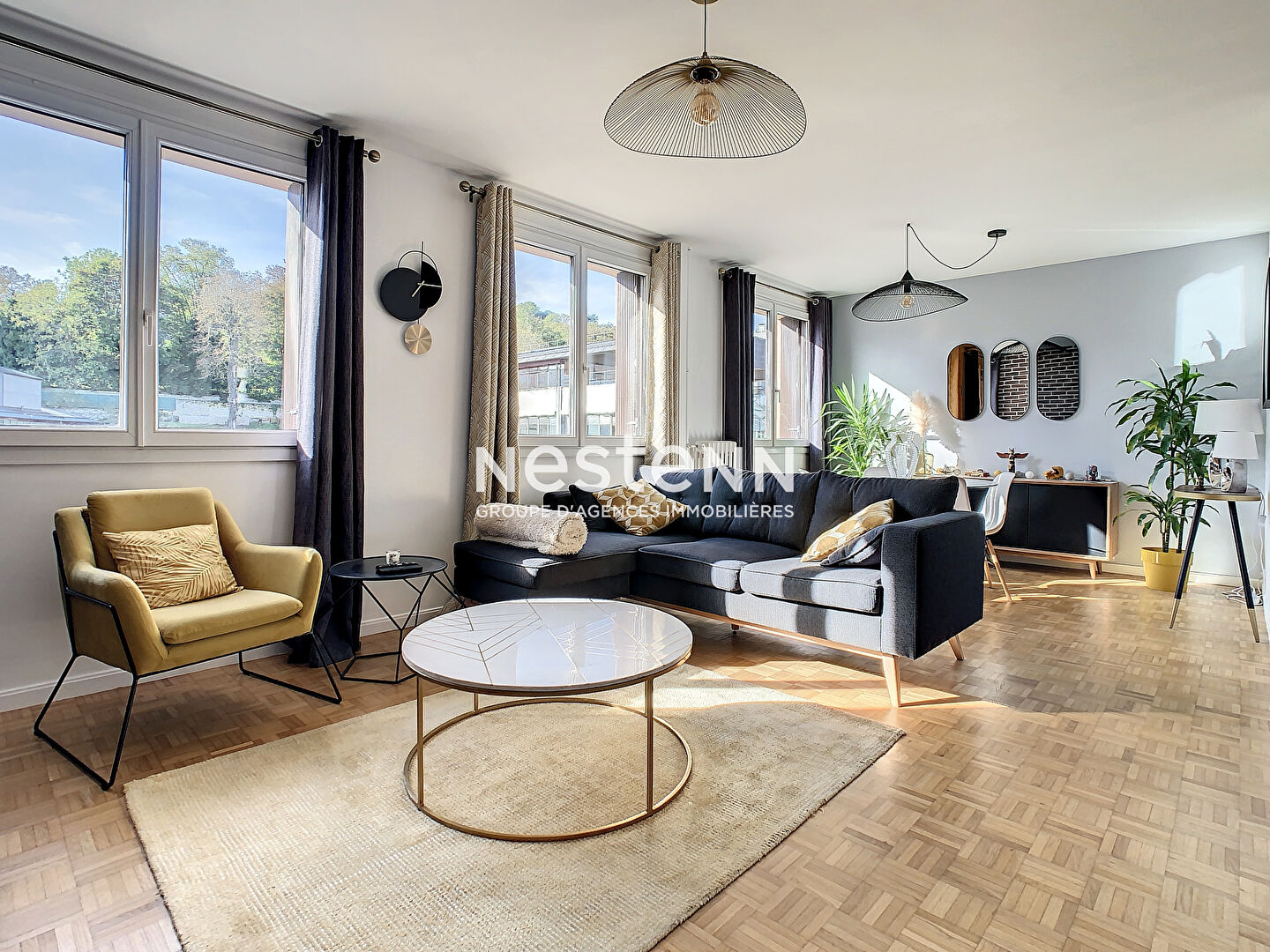 Issy les Moulineaux - Appartement 4 pieces de 70,45 m2 en etage, lumineux et ensoleille.