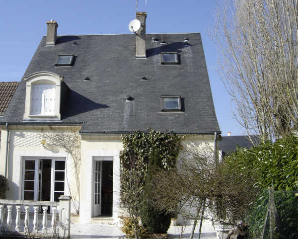 MAISON ST CYR SUR LOIRE - 7 pieces - 130 m2