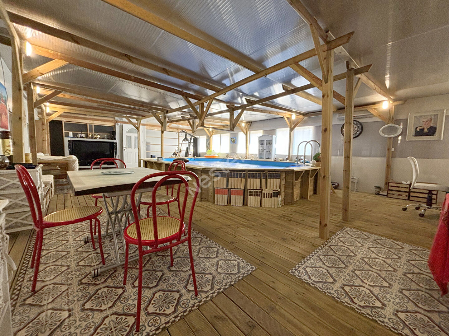 REMUNGOL - Propriete avec atelier a vendre 420 m2 avec un terrain de 866 m2