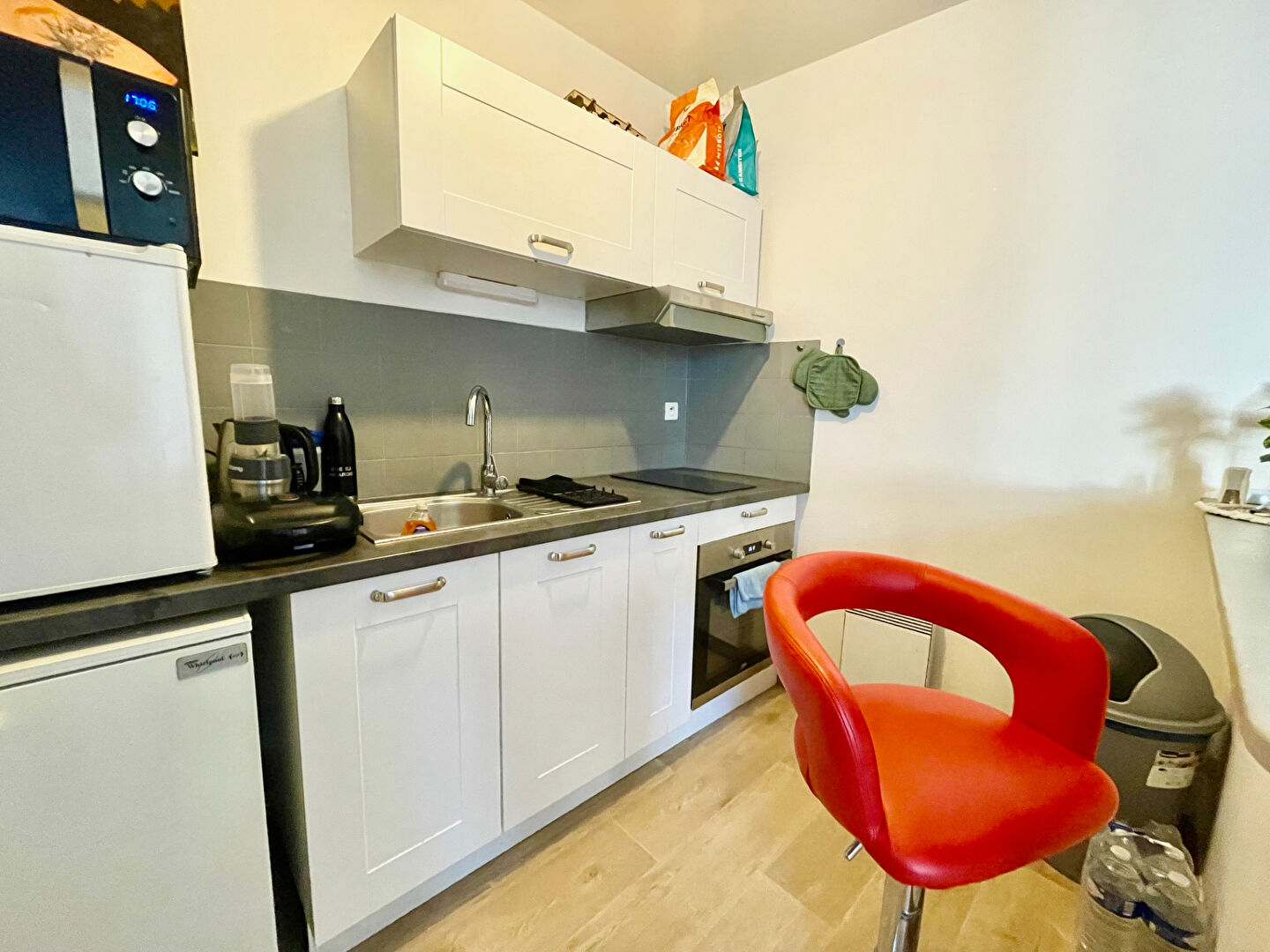 Studio Meru, 20m2, disponible de suite