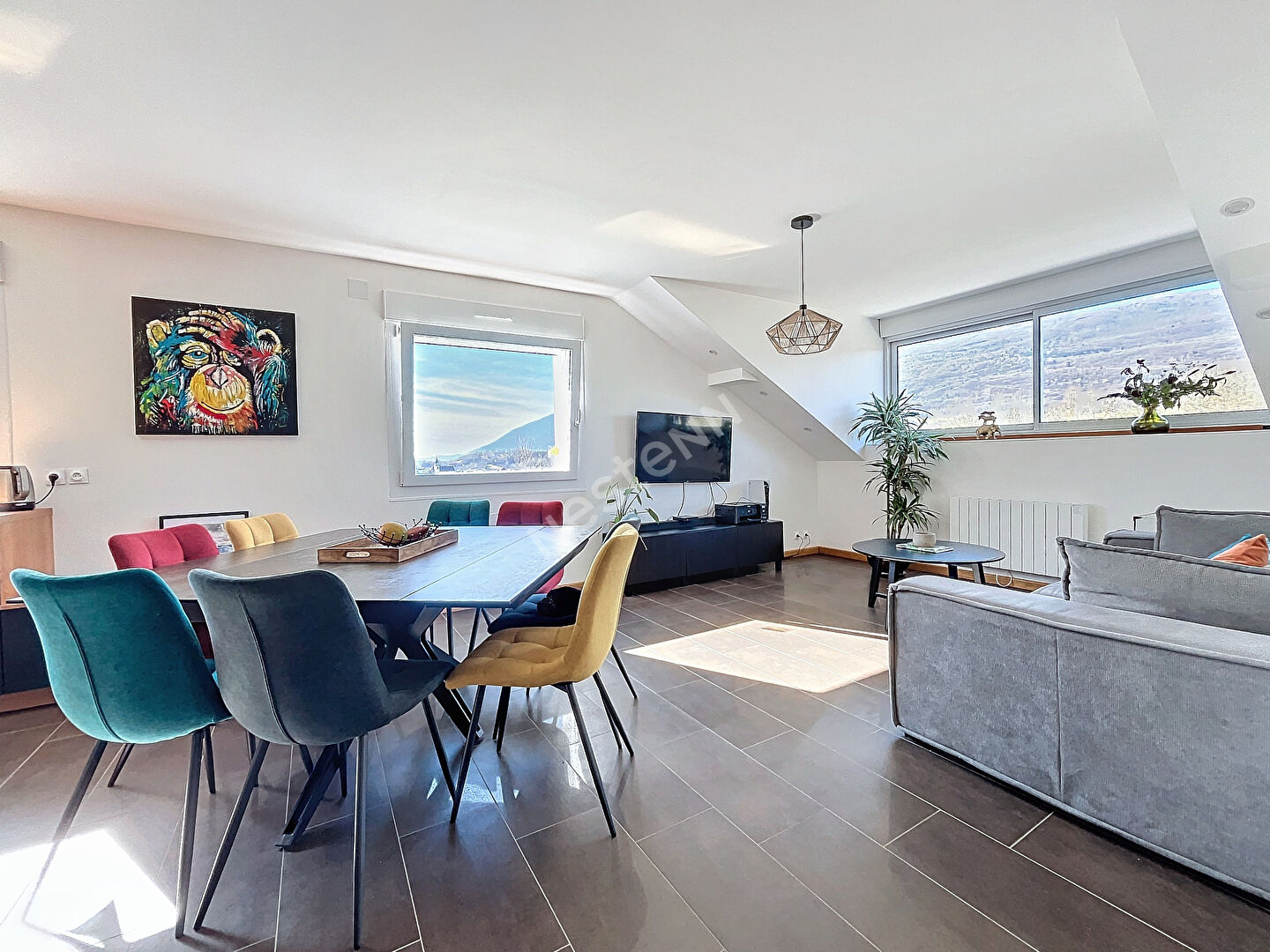 Appartement 3 pieces avec carport double et jardin privatif, a vendre sur Seyssel