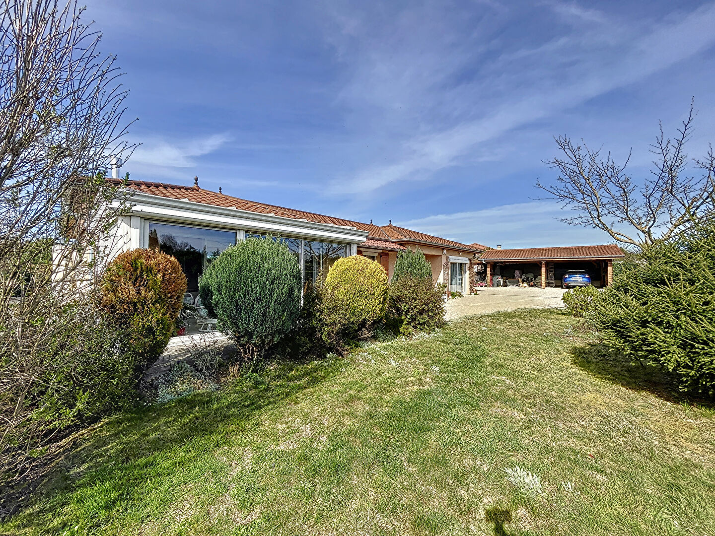 Maison Saint Nizier Le Desert 5 pieces 137 m2, 3000m2 terrain, piscinable