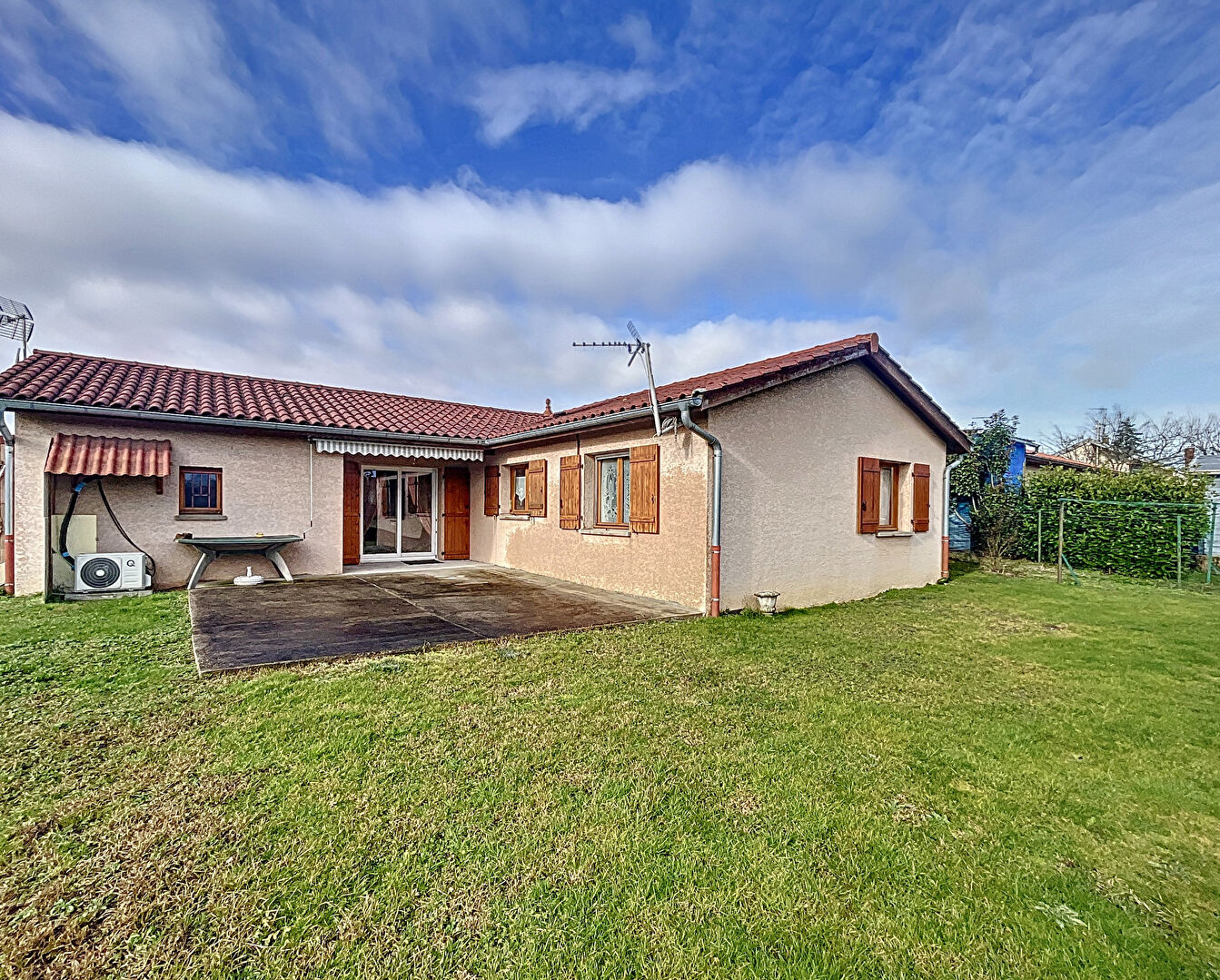 Charmante maison individuelle de plain pied, secteur de la Dombes a ...