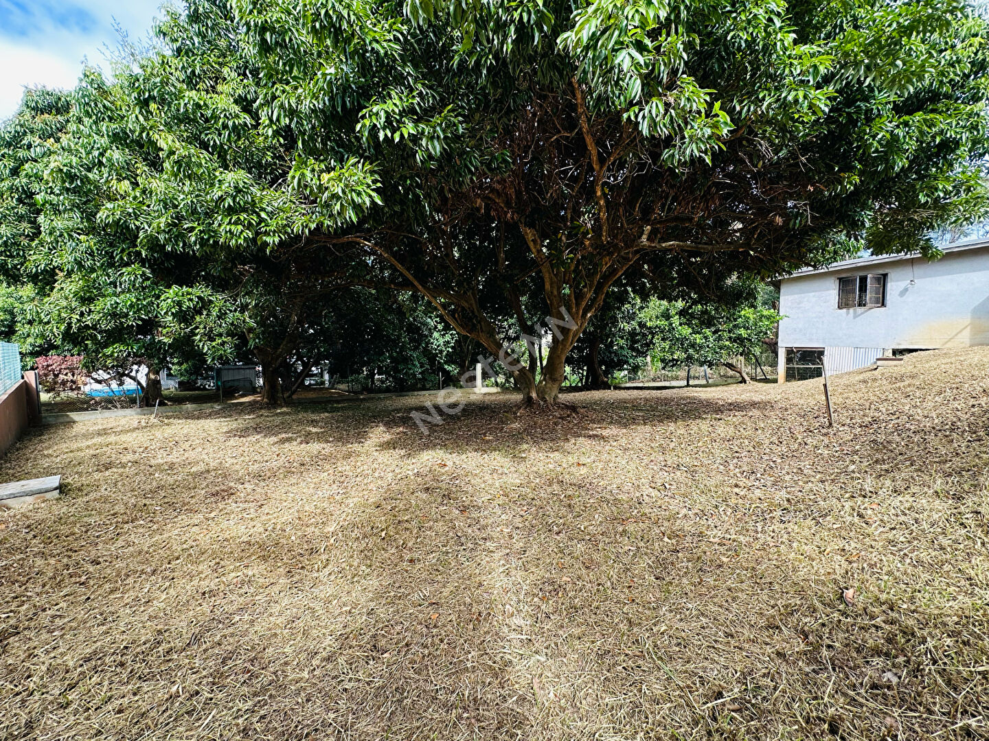 PK6 - TERRAIN DE 5,25 ARES - DANS UNE IMPASSE PAISIBLE