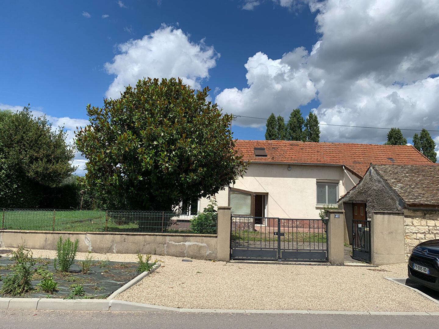 Maison a Lux 48, rue de la liberation