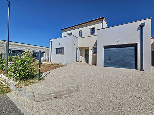 Vente maison garage Rochefort en valdaine (26160) : 8 annonces Nestenn ...