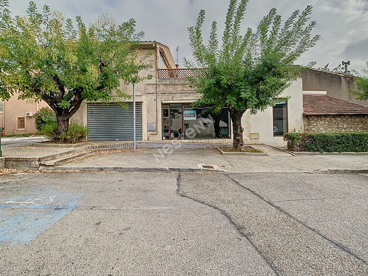 A LOUER - LOCAL COMMERCIAL