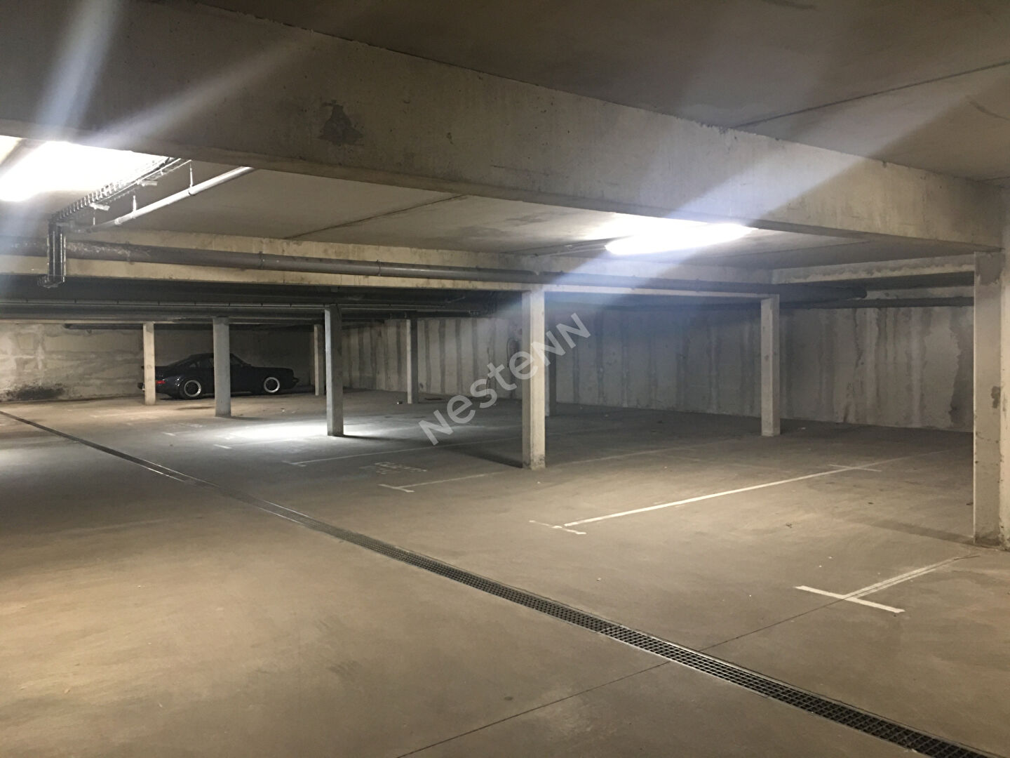 A LOUER - PLATEAU DE 500m2 ZONE FOURCHENE EXCELLENTE VISIBILITE