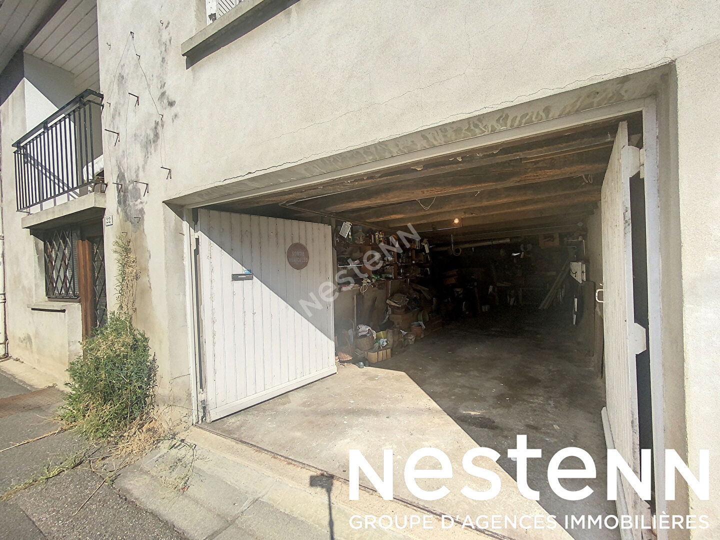 Maison de Village 2 Chb + Garage + Combles Amenageables - 71960 PRISSE