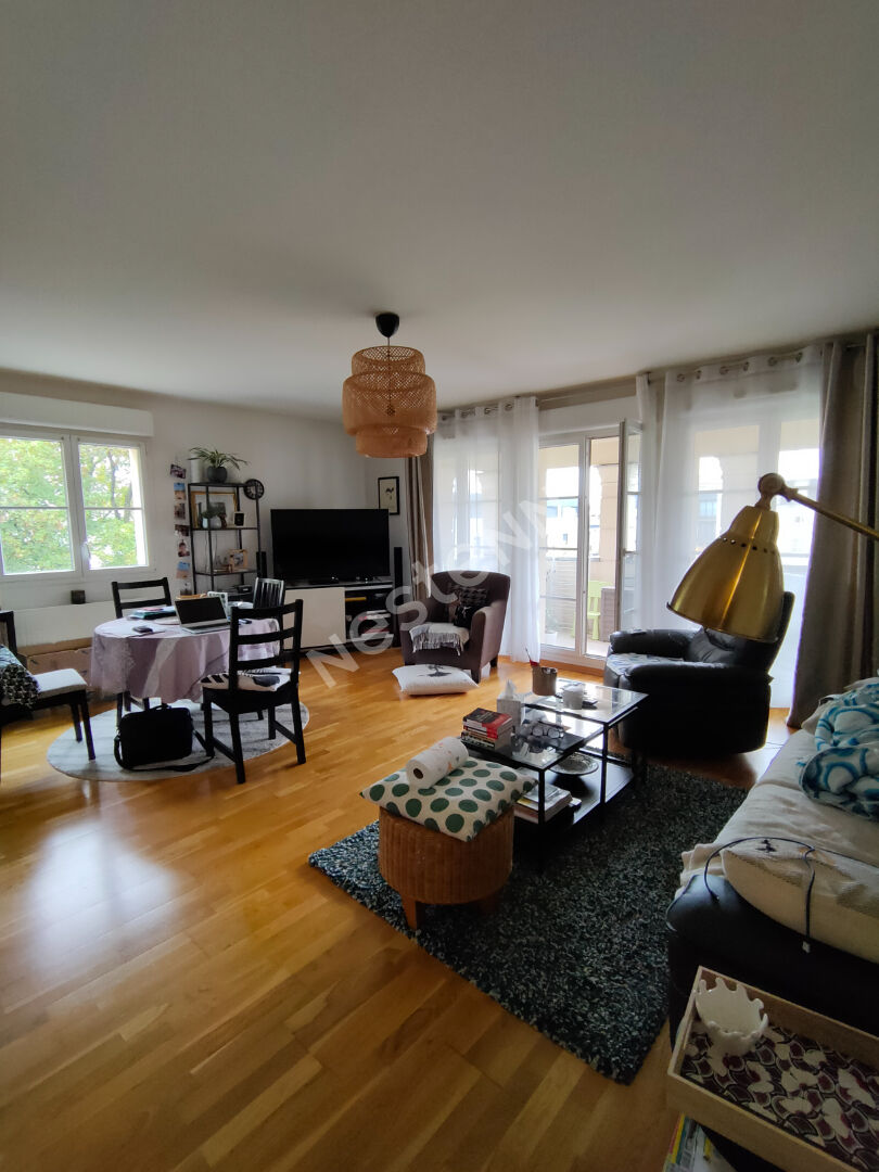 REIMS - Residence EFFERVE'SENS - Type IV Terrasse loggia avec 2 places ...