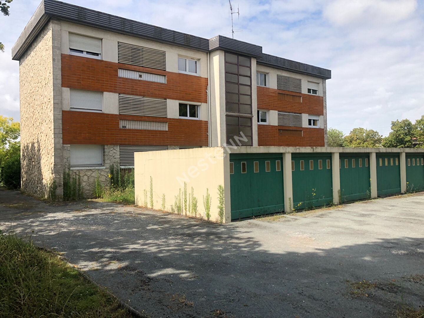 Exclusivite a Rochefort Appart. au RDC T3 garage 65.36 m2