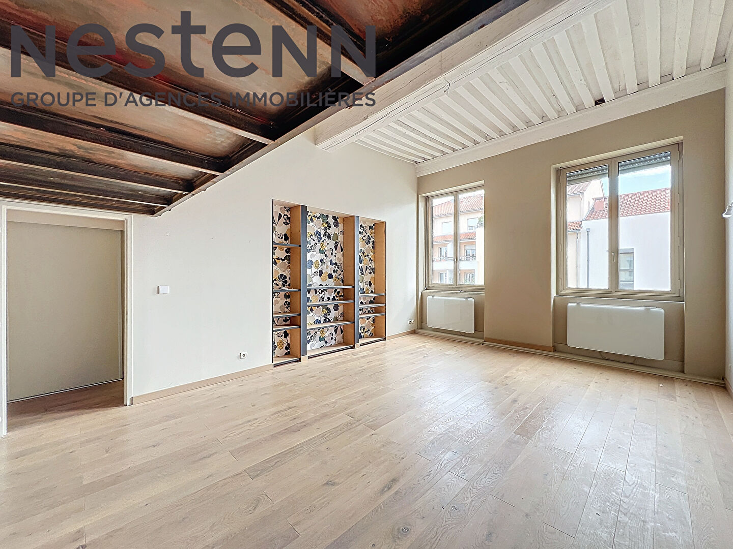 Canut traversant - 100m2 carrez - Place Bertone - Croix Rousse
