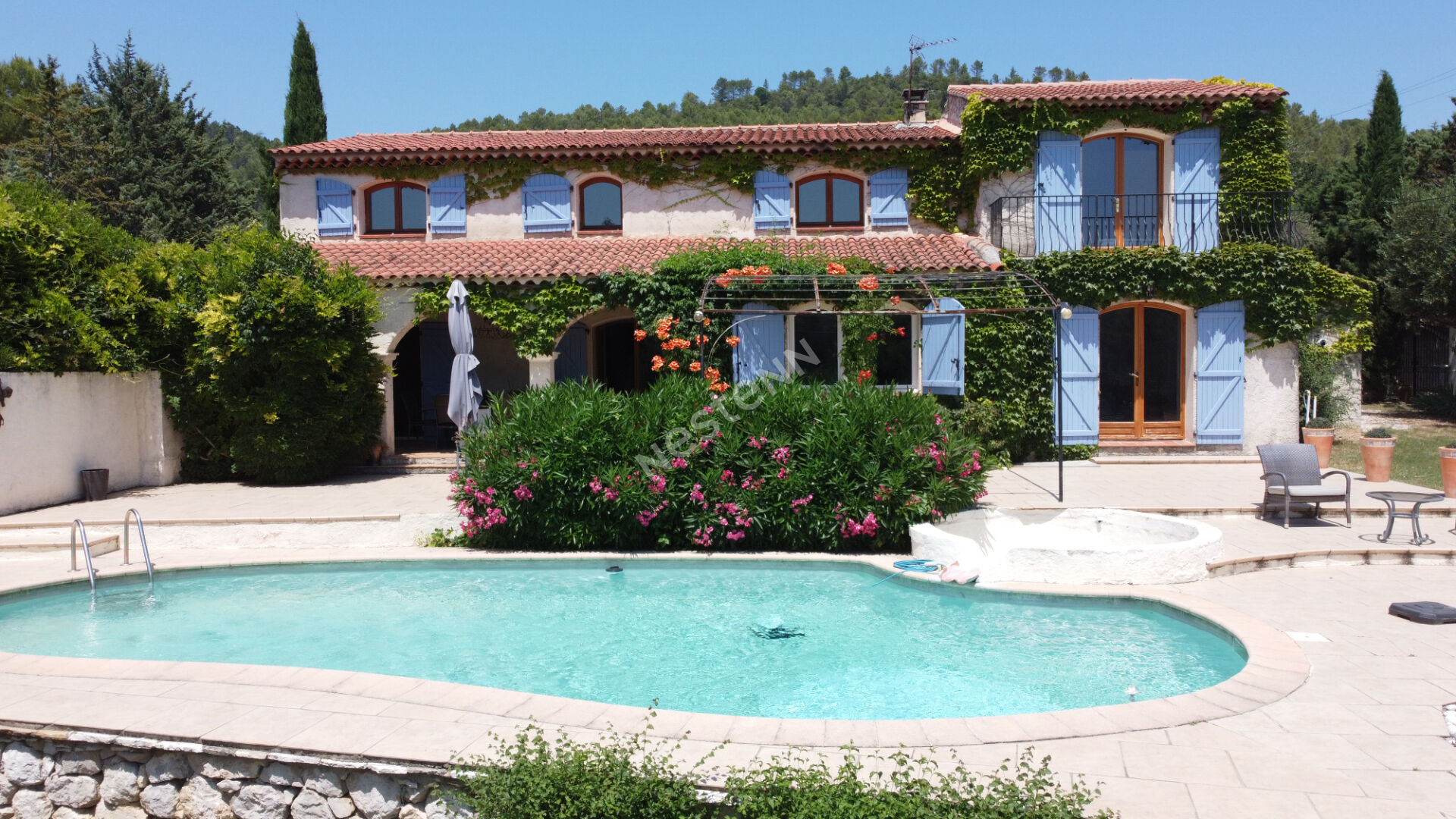 Mas provencal le Val 9 pieces