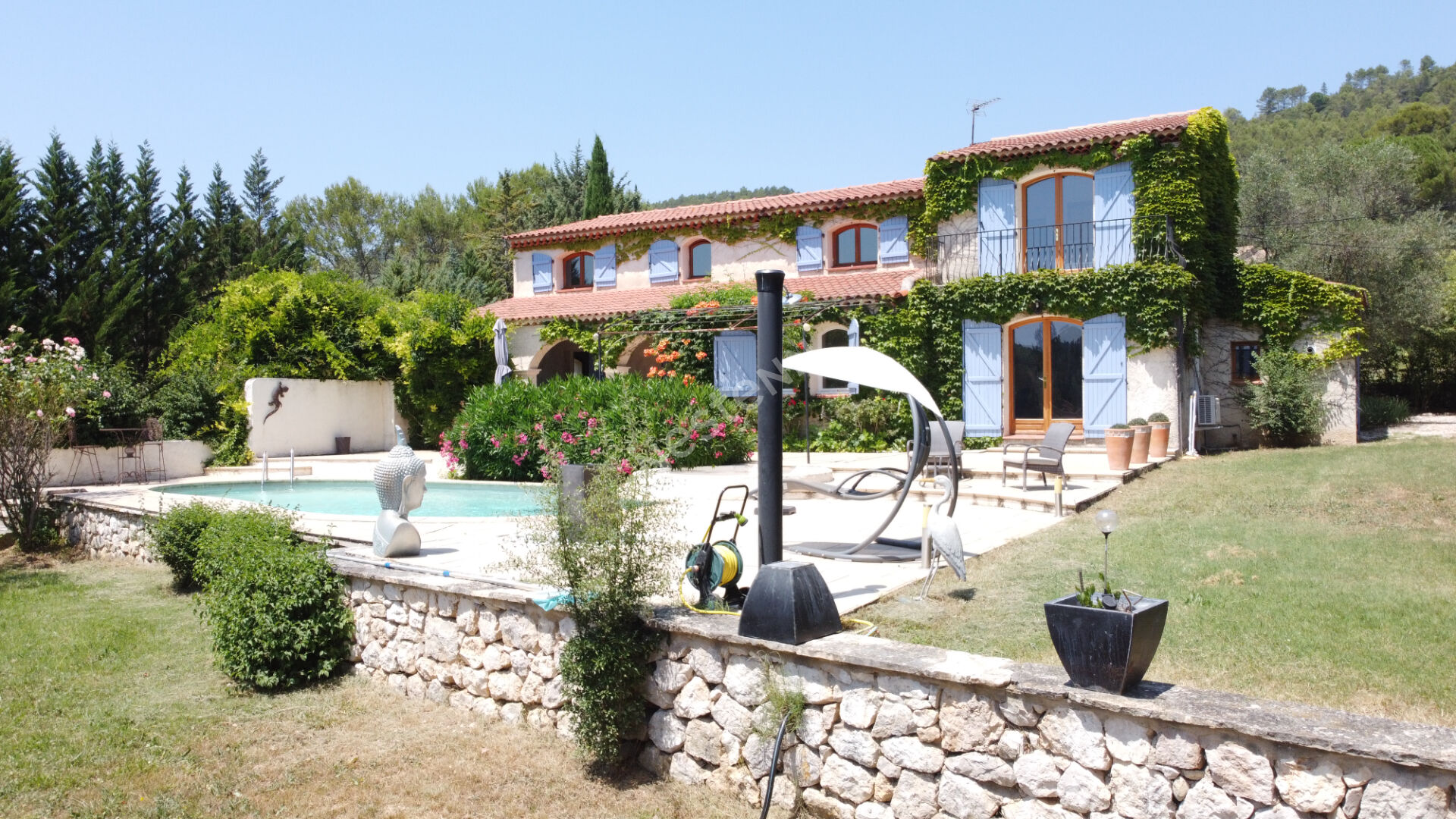 Mas provencal le Val 9 pieces