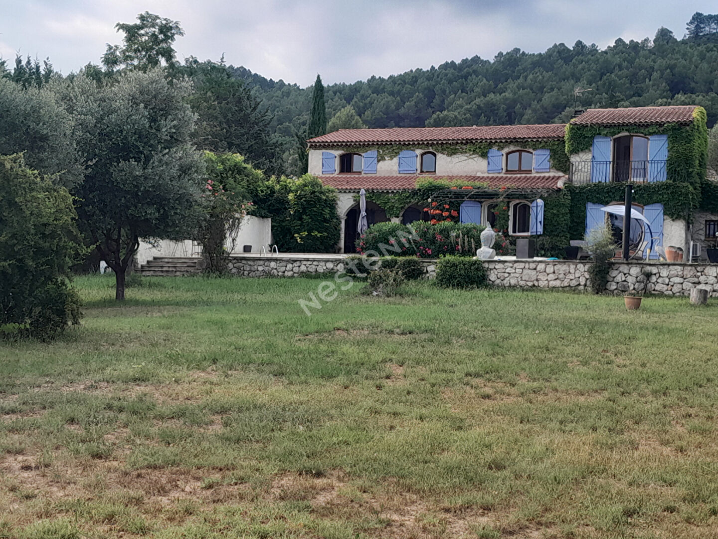 Mas provencal le Val 9 pieces