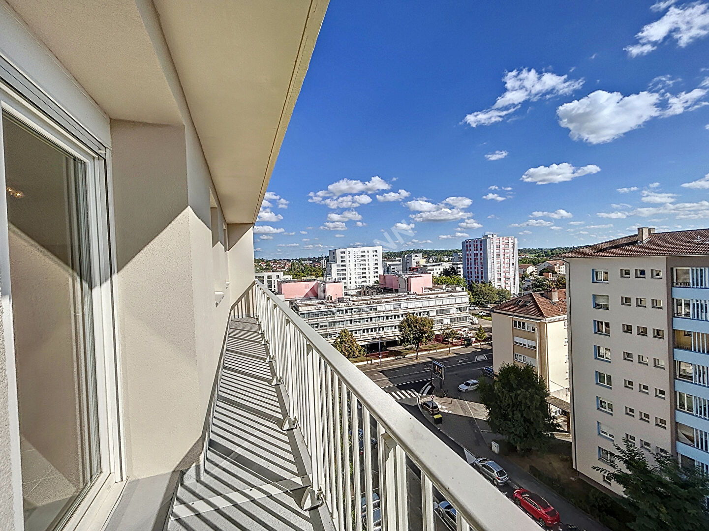 Appartement F4 - METZ SABLON - 3 chambres - Dernier etage - Balcon - Cave - Facade neuve