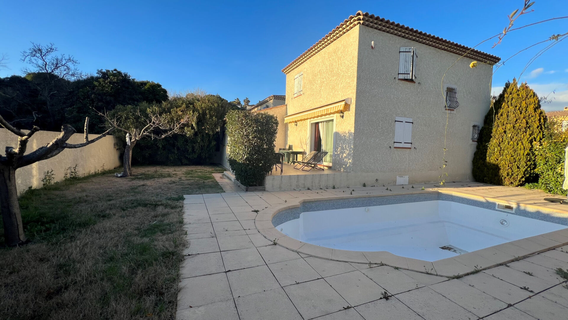 Maison Marseille 4 pieces 93 m2 avec terrain de 450m2